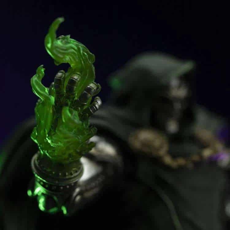 DOCTOR DOOM INFINITY GAUNTLET DELUXE ART SCALE 1/10 - FRIKANIME
