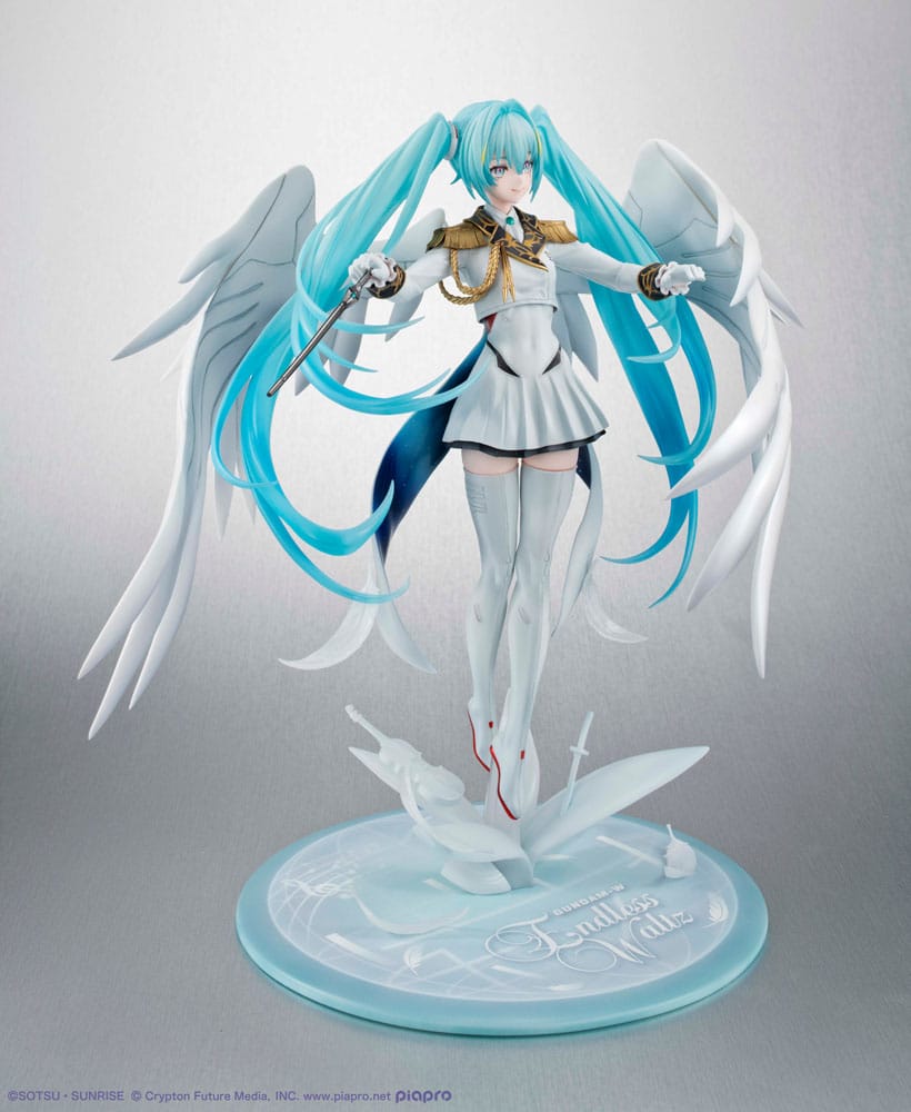 Hatsune Miku x Wing Gundam Zero EW 45th Anniversary Mobile Suit Gundam ...