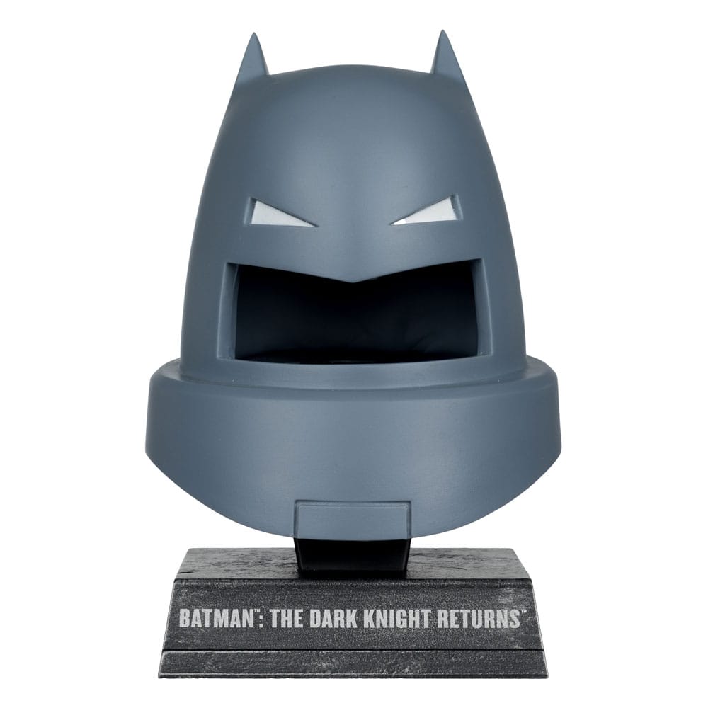 Armored Batman Cowl Batman: The Dark Knight Returns 1/3 Scale Replica ...